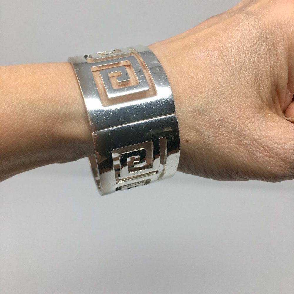 Silver Metal Greek Key Wide Expandable Bracelet Cuff - Gem